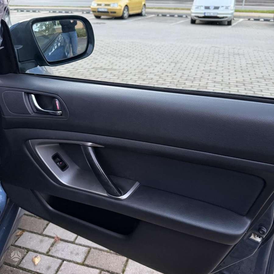 Zils Subaru Legacy 2004 Kaišiadorys, ar dzinēja tilpumu 1.99 L un nobraukumu 254 tūkst. km par 2150 €, foto 15 vietnē AUTOMOTO.COM.LV