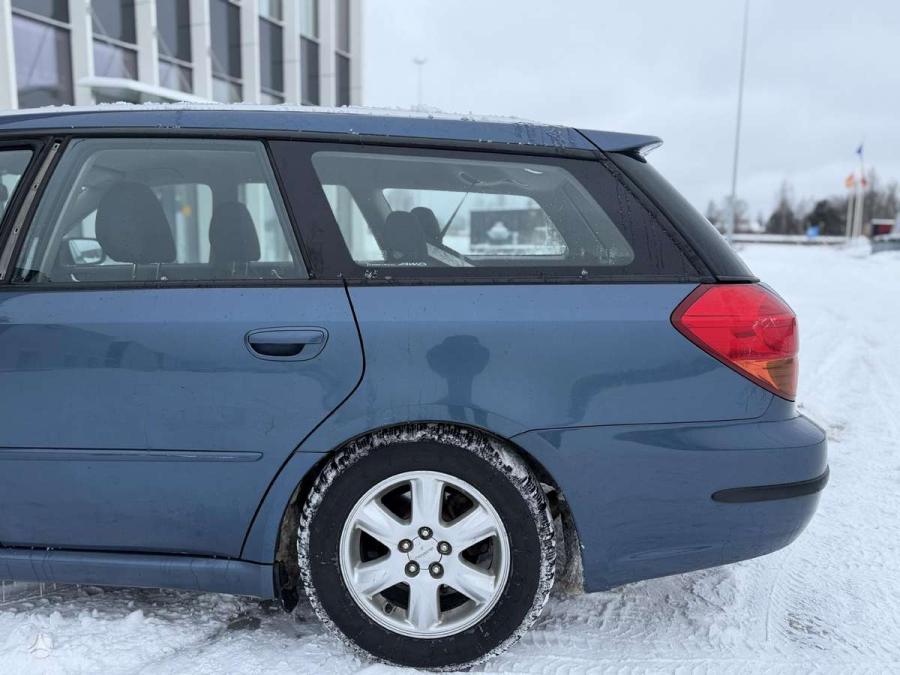 Zils Subaru Legacy 2005 Viļņa, ar dzinēja tilpumu 0.00 L un nobraukumu 324 tūkst. km par 1999 €, foto 7 vietnē AUTOMOTO.COM.LV