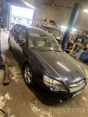 Zils Subaru Legacy 2005 Cēsis, ar dzinēja tilpumu 2.00 L un nobraukumu 352 tūkst. km par 500 €, foto  vietnē AUTOMOTO.COM.LV