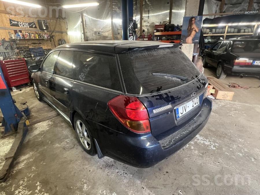 Zils Subaru Legacy 2005 Cēsis, ar dzinēja tilpumu 2.00 L un nobraukumu 352 tūkst. km par 500 €, foto 4 vietnē AUTOMOTO.COM.LV