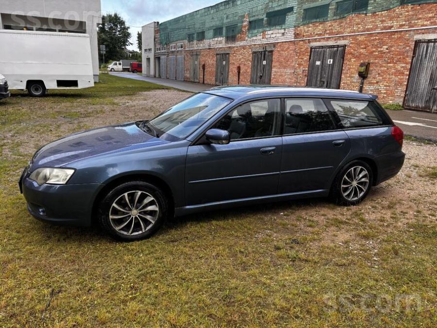 Blue Subaru Legacy 2005 in Riga, with an engine capacity of 2.00 L and mileage of 288 thousand km for 1800 €, photo 1 on AUTOMOTO.COM.LV
