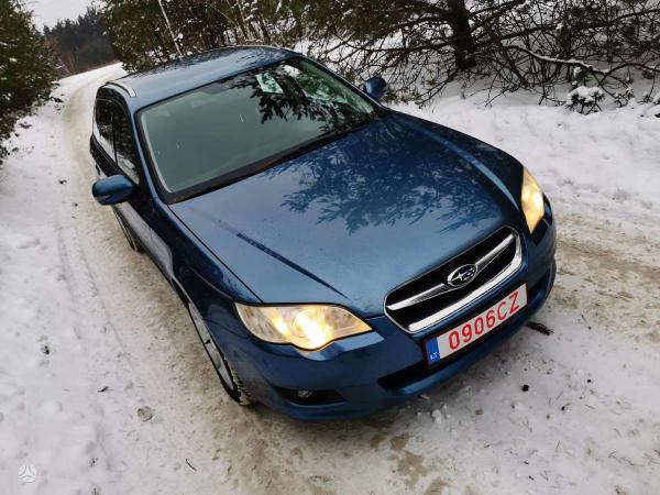 Blue Subaru Legacy 2007 in Vilnius, with an engine capacity of 1.99 L and mileage of 237 thousand km for 3490 €, photo 5 on AUTOMOTO.COM.LV