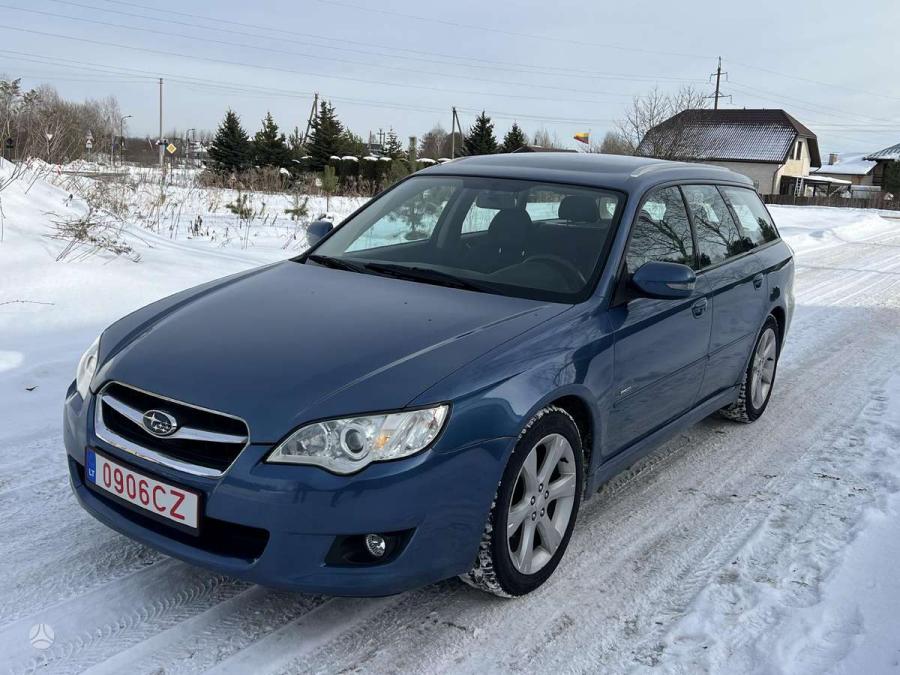 Blue Subaru Legacy 2007 in Vilnius, with an engine capacity of 2.00 L and mileage of 238 thousand km for 3350 €, photo 2 on AUTOMOTO.COM.LV