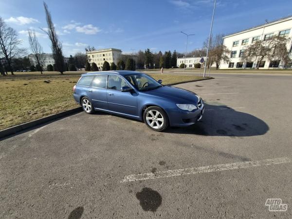 Blue Subaru Legacy 2007 in Kaunas, with an engine capacity of 2.00 L and mileage of 199 thousand km for 2700 €, photo 1 on AUTOMOTO.COM.LV