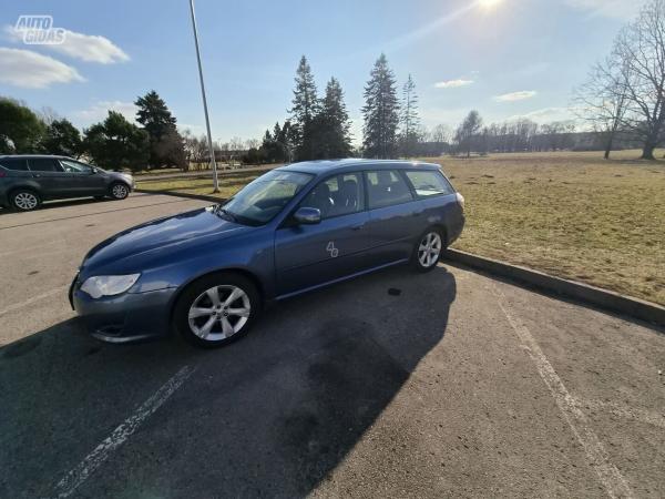 Blue Subaru Legacy 2007 in Kaunas, with an engine capacity of 2.00 L and mileage of 199 thousand km for 2700 €, photo 2 on AUTOMOTO.COM.LV