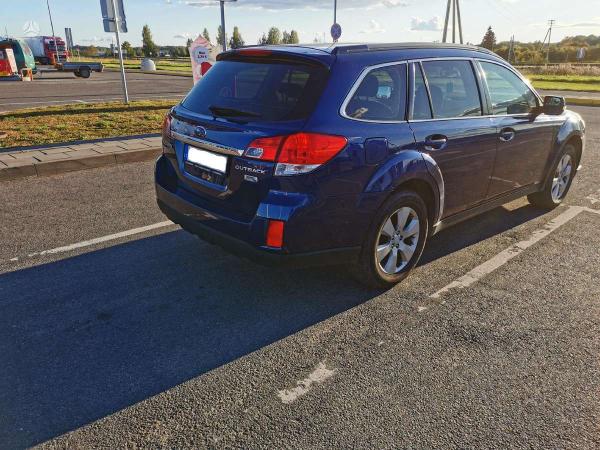 Blue Subaru Legacy 2010 in Kaunas, with an engine capacity of 2.00 L and mileage of 305 thousand km for 3200 €, photo 2 on AUTOMOTO.COM.LV