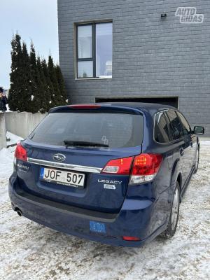Zils Subaru Legacy 2010 Viļņa, ar dzinēja tilpumu 2.00 L un nobraukumu 350 tūkst. km par 2300 €, foto 4 vietnē AUTOMOTO.COM.LV