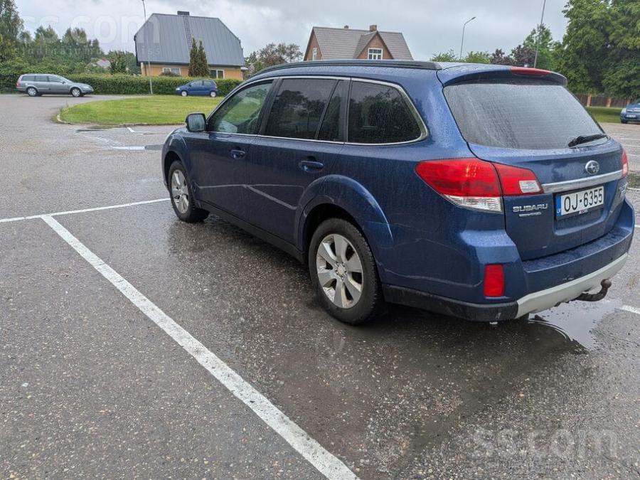 Zils Subaru Legacy 2010 Kuldīga, ar dzinēja tilpumu 2.00 L un nobraukumu 349 tūkst. km par 4200 €, foto 1 vietnē AUTOMOTO.COM.LV