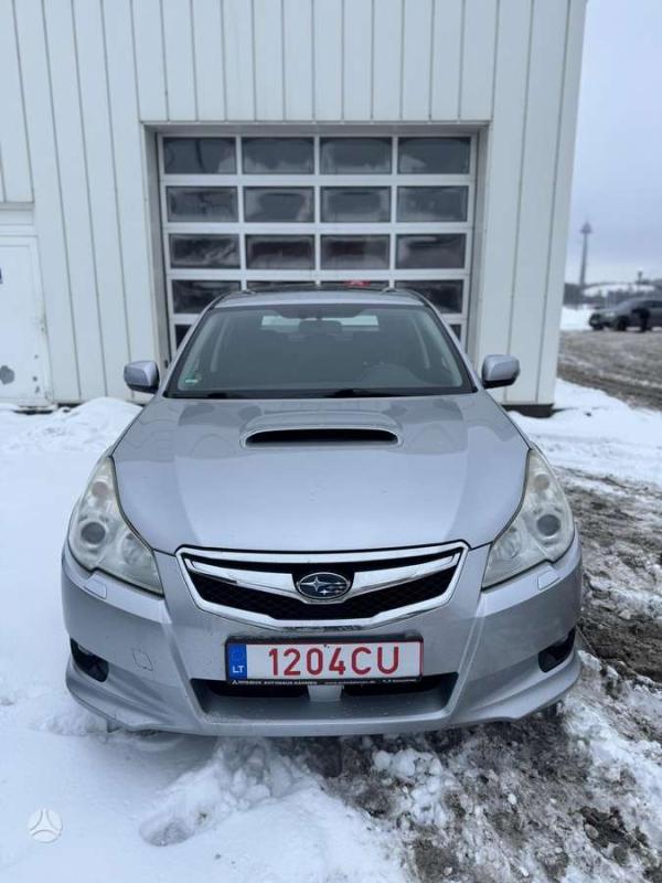 Blue Subaru Legacy 2012 in Vilnius, with an engine capacity of 0.00 L and mileage of 236 thousand km for 1250 €, photo 4 on AUTOMOTO.COM.LV