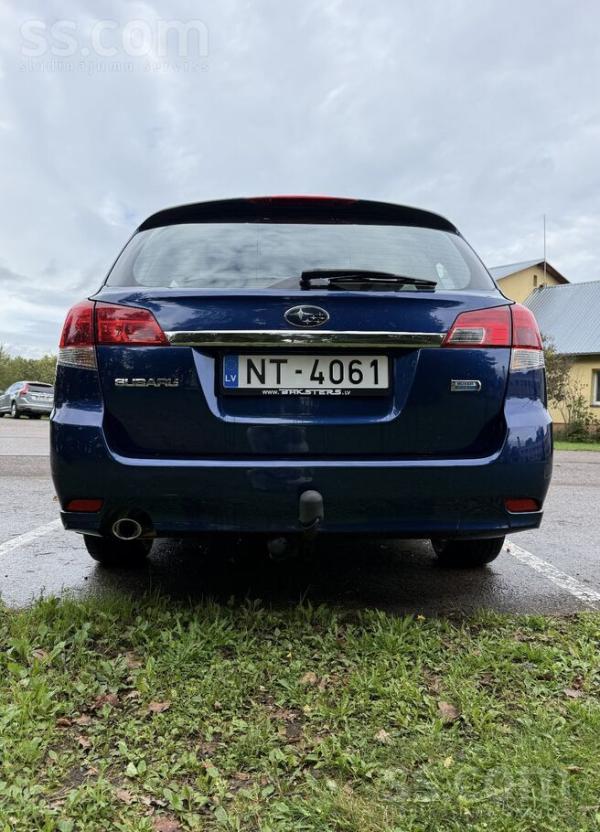Subaru Legacy 2012 Jelgava vietnē Zils Subaru Legacy 2012 Jelgava, ar dzinēja tilpumu 2.00 L un nobraukumu 0 tūkst. km par 3350 €, foto 5 vietnē AUTOMOTO.COM.LV