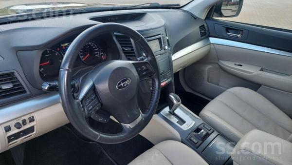 Zils Subaru Legacy 2013 Rīga, ar dzinēja tilpumu 2.00 L un nobraukumu 276 tūkst. km par 4700 €, foto 3 vietnē AUTOMOTO.COM.LV