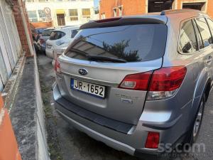 Blue Subaru Legacy 2013 in Riga, with an engine capacity of 2.00 L and mileage of 180 thousand km for 1000 €, photo 5 on AUTOMOTO.COM.LV