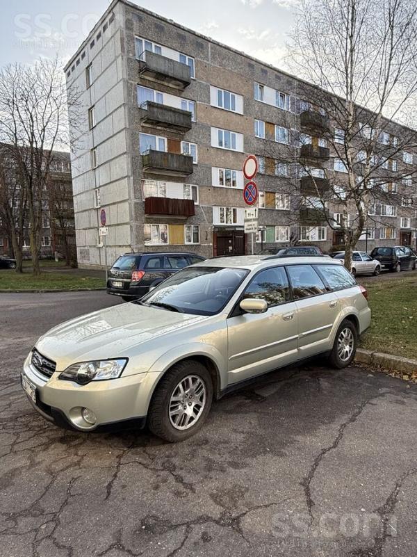 Brown Subaru Legacy 2006 in Daugavpils, with an engine capacity of 2.50 L and mileage of 300 thousand km for 3550 €, photo 1 on AUTOMOTO.COM.LV