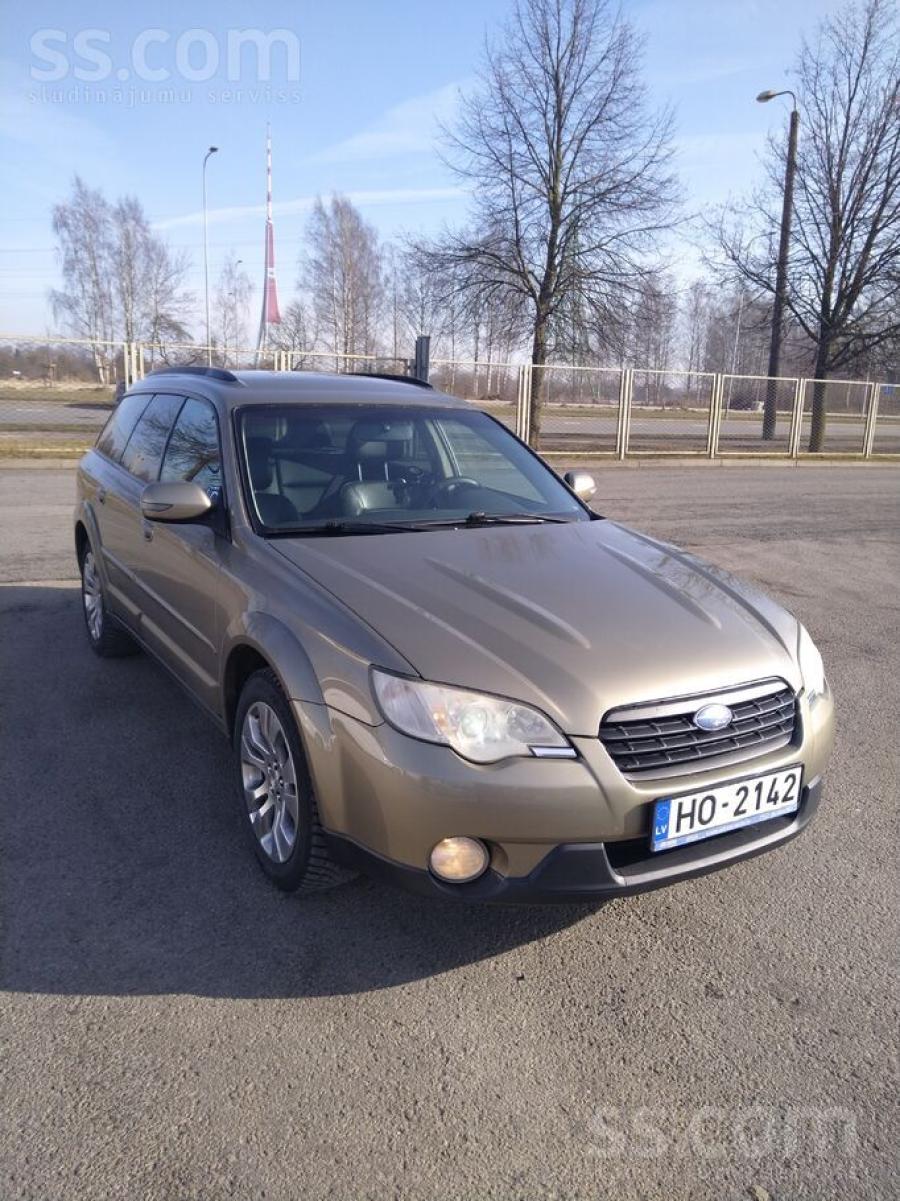 Brown Subaru Legacy 2009 in Riga, with an engine capacity of 3.00 L and mileage of 300 thousand km for 3450 €, photo 3 on AUTOMOTO.COM.LV