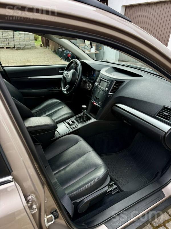 Brown Subaru Legacy 2014 in Tukums, with an engine capacity of 2.00 L and mileage of 289 thousand km for 4320 €, photo 5 on AUTOMOTO.COM.LV