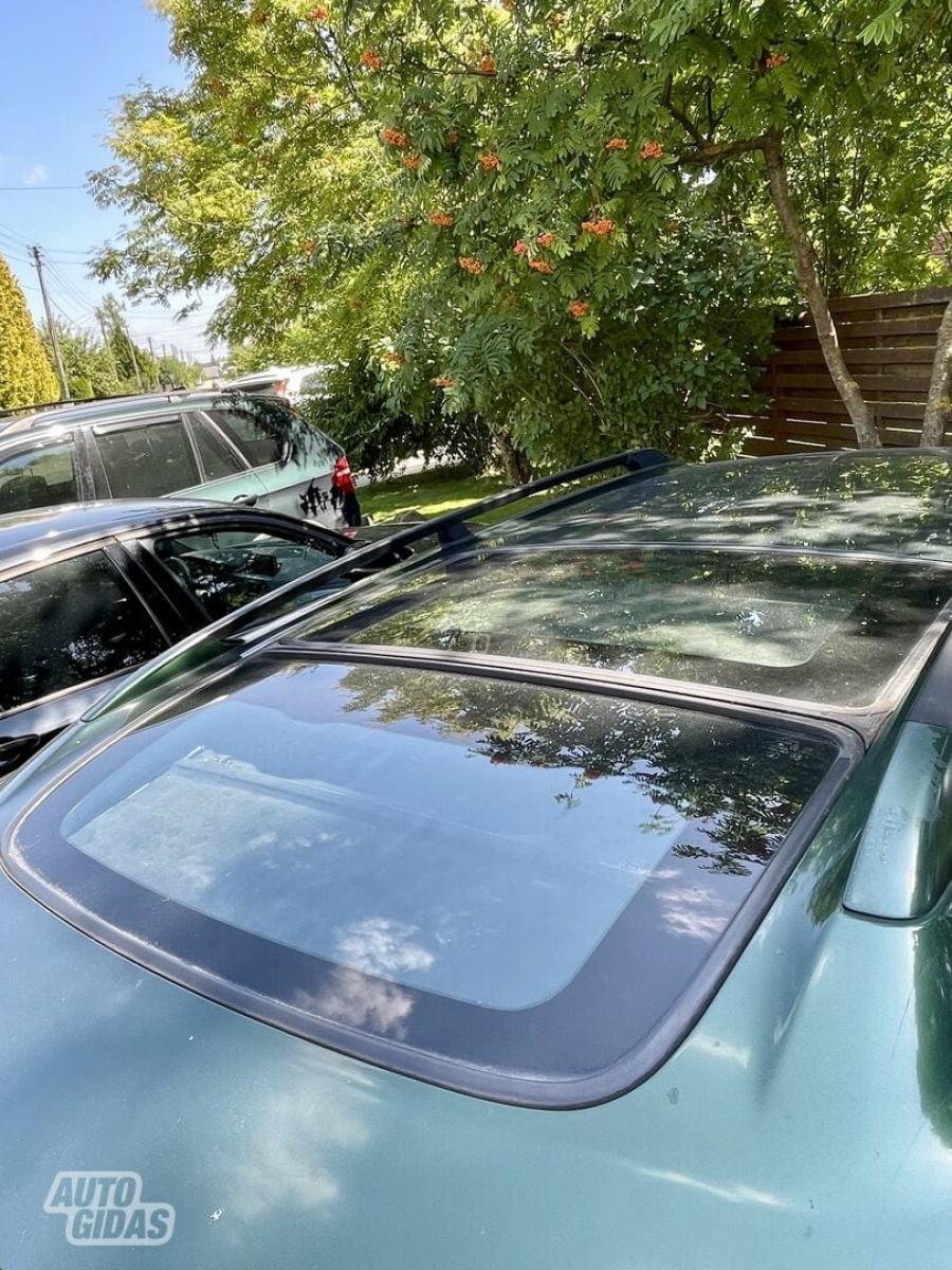 Zaļš Subaru Legacy 2001 Viļņa, ar dzinēja tilpumu 2.50 L un nobraukumu 367 tūkst. km par 1500 €, foto 8 vietnē AUTOMOTO.COM.LV
