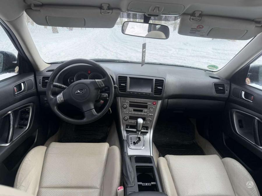 Zaļš Subaru Legacy 2004 Kėdainiai, ar dzinēja tilpumu 3.00 L un nobraukumu 305 tūkst. km par 2600 €, foto 10 vietnē AUTOMOTO.COM.LV