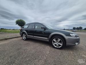 Green Subaru Legacy 2004 in Kaunas, with an engine capacity of 3.00 L and mileage of 300 thousand km for 2000 €, photo 8 on AUTOMOTO.COM.LV