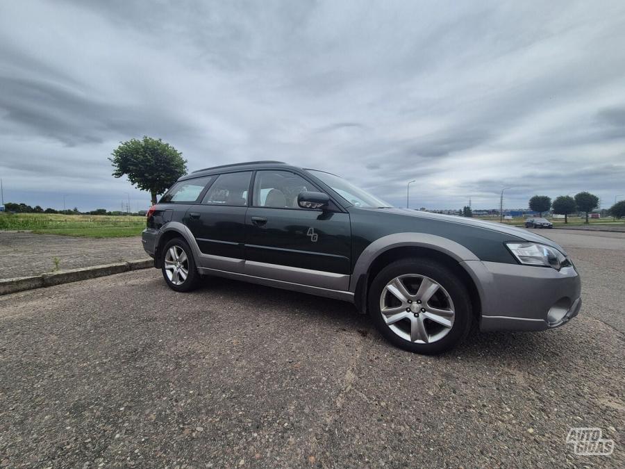 Green Subaru Legacy 2004 in Kaunas, with an engine capacity of 3.00 L and mileage of 300 thousand km for 2000 €, photo 8 on AUTOMOTO.COM.LV