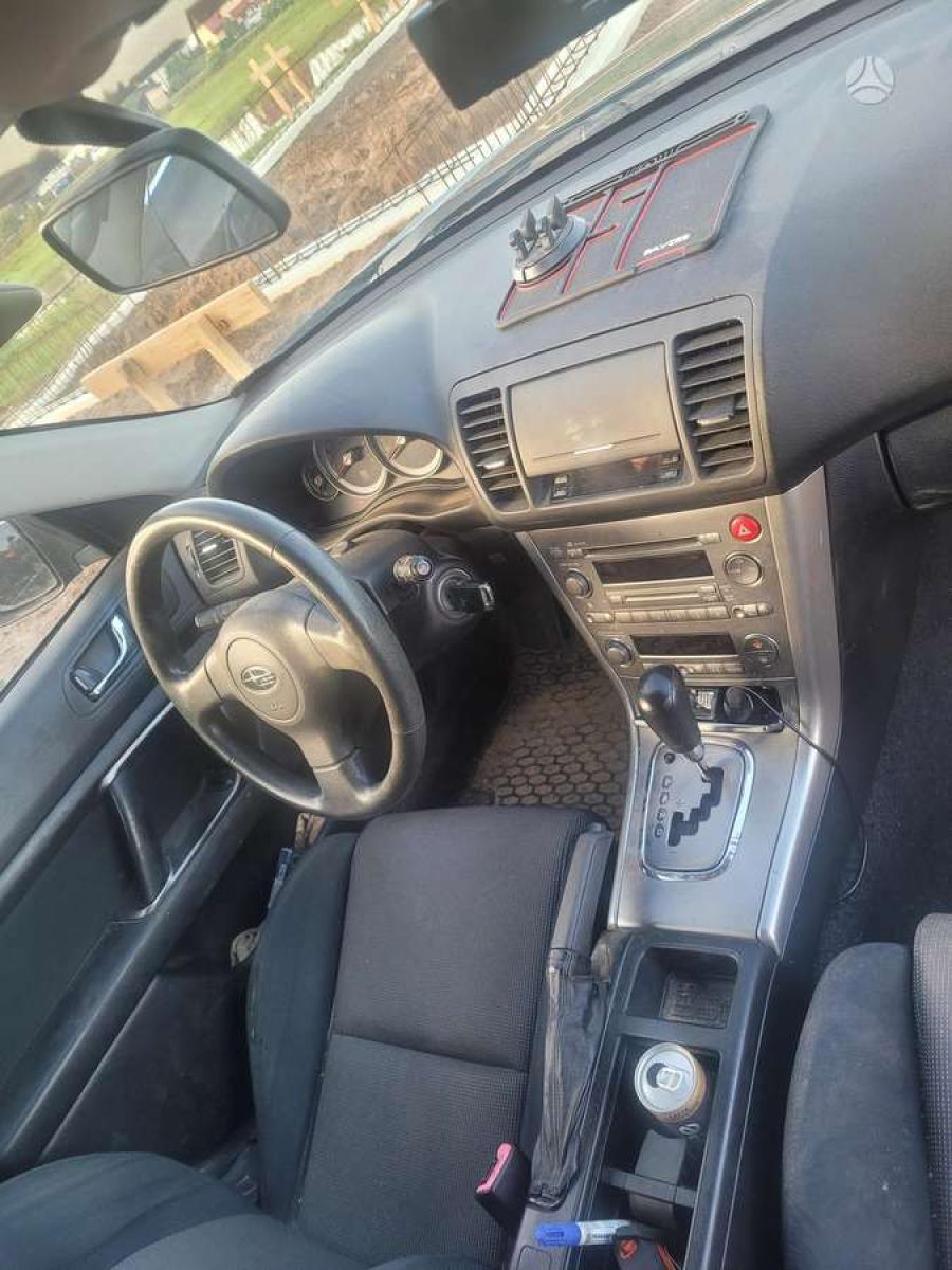 Zaļš Subaru Legacy 2004 Viļņa, ar dzinēja tilpumu 1.99 L un nobraukumu 348 tūkst. km par 1000 €, foto 4 vietnē AUTOMOTO.COM.LV