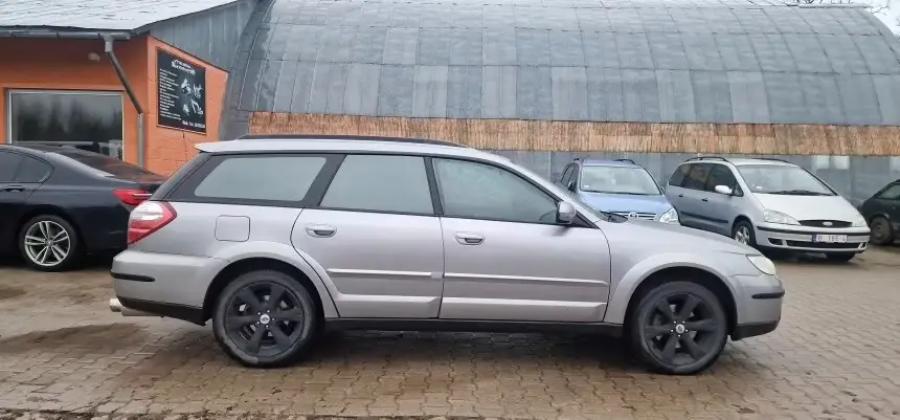 Grey Subaru Legacy 2007 in Valmiera, with an engine capacity of 2.50 L and mileage of 346 thousand km for 1750 €, photo 3 on AUTOMOTO.COM.LV