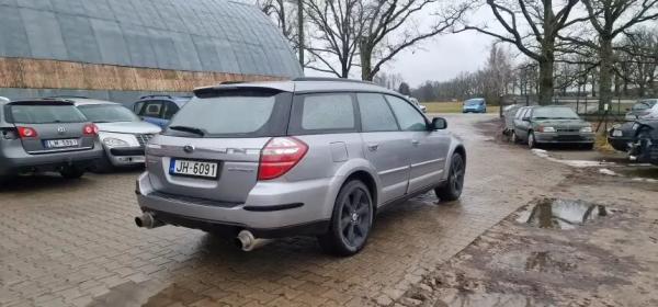 Pelēks Subaru Legacy 2007 Valmiera, ar dzinēja tilpumu 2.50 L un nobraukumu 346 tūkst. km par 1750 €, foto 3 vietnē AUTOMOTO.COM.LV