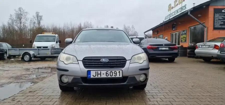 Grey Subaru Legacy 2007 in Valmiera, with an engine capacity of 2.50 L and mileage of 346 thousand km for 1750 €, photo 9 on AUTOMOTO.COM.LV