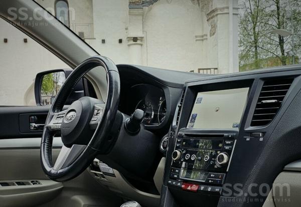 Grey Subaru Legacy 2012 in Jelgava, with an engine capacity of 2.00 L and mileage of 186 thousand km for 5490 €, photo 10 on AUTOMOTO.COM.LV