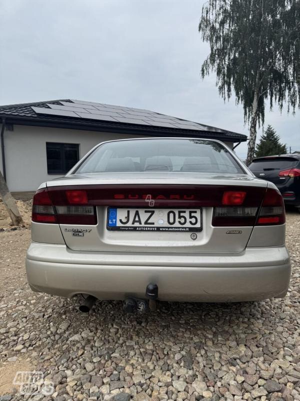 Grey Subaru Legacy 1999 in Vilnius, with an engine capacity of 2.00 L and mileage of 272 thousand km for 1399 €, photo 4 on AUTOMOTO.COM.LV