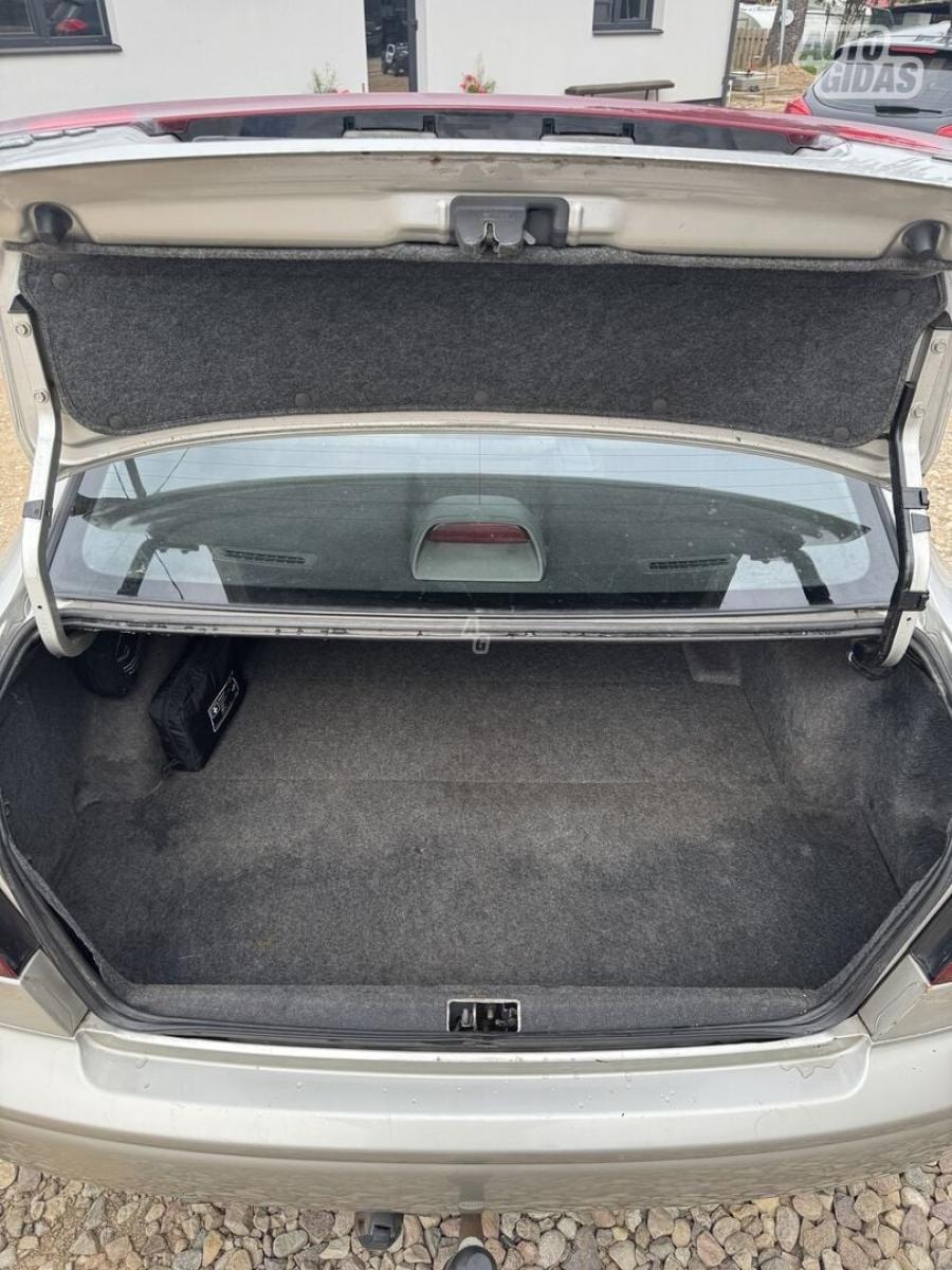 Grey Subaru Legacy 1999 in Vilnius, with an engine capacity of 2.00 L and mileage of 272 thousand km for 1399 €, photo 11 on AUTOMOTO.COM.LV