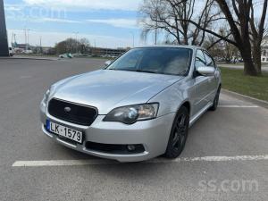 Pelēks Subaru Legacy 2004 Rīga, ar dzinēja tilpumu 3.00 L un nobraukumu 265 tūkst. km par 1200 €, foto 3 vietnē AUTOMOTO.COM.LV