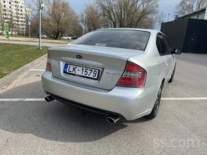 Pelēks Subaru Legacy 2004 Rīga, ar dzinēja tilpumu 3.00 L un nobraukumu 265 tūkst. km par 1200 €, foto 11 vietnē AUTOMOTO.COM.LV