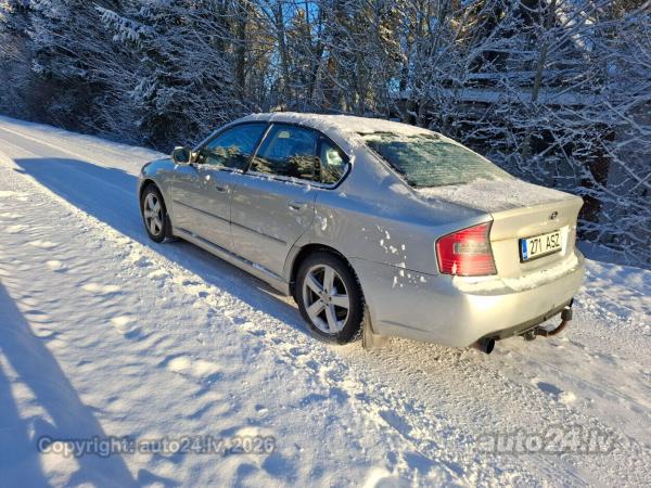 Pelēks Subaru Legacy 2004 Tallina, ar dzinēja tilpumu 2.50 L un nobraukumu 469 tūkst. km par 1800 €, foto 6 vietnē AUTOMOTO.COM.LV