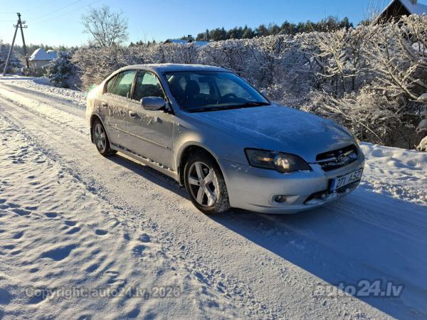 Grey Subaru Legacy 2004 in Tallinn, with an engine capacity of 2.50 L and mileage of 469 thousand km for 1800 €, photo 3 on AUTOMOTO.COM.LV