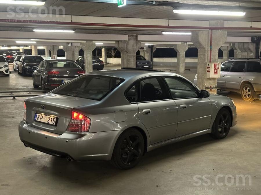 Grey Subaru Legacy 2005 in Riga, with an engine capacity of 3.00 L and mileage of 245 thousand km for 1300 €, photo 3 on AUTOMOTO.COM.LV
