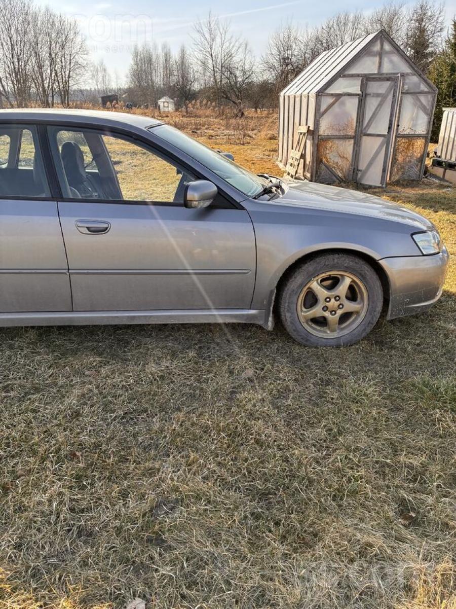 Pelēks Subaru Legacy 2005 Limbaži, ar dzinēja tilpumu 2.00 L un nobraukumu 193 tūkst. km par 1000 €, foto 4 vietnē AUTOMOTO.COM.LV
