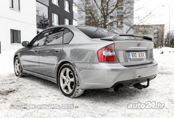 Pelēks Subaru Legacy 2006 Tallina, ar dzinēja tilpumu 2.00 L un nobraukumu 286 tūkst. km par 2499 €, foto 4 vietnē AUTOMOTO.COM.LV