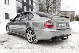 Grey Subaru Legacy 2006 in Tallinn, with an engine capacity of 2.00 L and mileage of 286 thousand km for 2499 €, photo 4 on AUTOMOTO.COM.LV