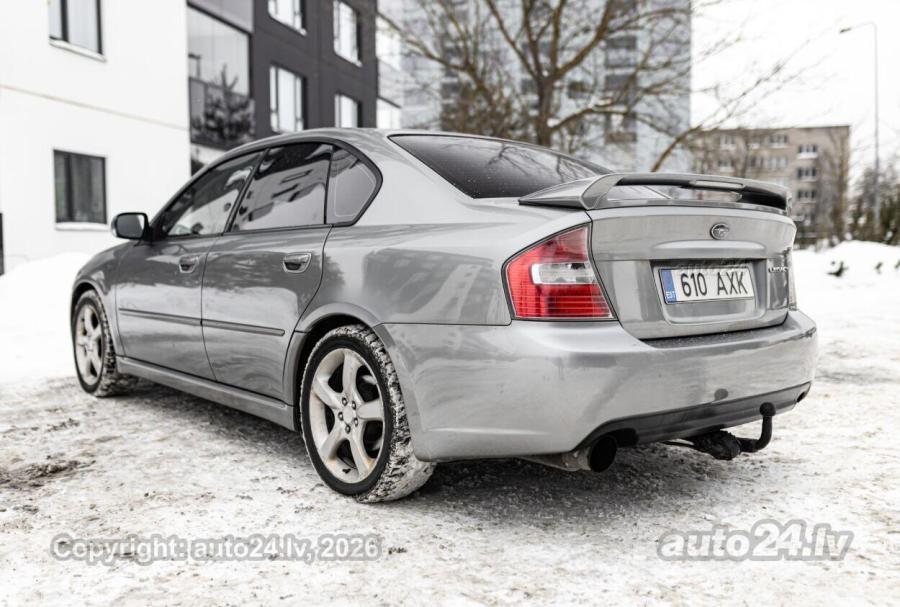 Grey Subaru Legacy 2006 in Tallinn, with an engine capacity of 2.00 L and mileage of 286 thousand km for 2499 €, photo 4 on AUTOMOTO.COM.LV