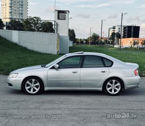 Grey Subaru Legacy 2006 in Tallinn, with an engine capacity of 3.00 L and mileage of 299 thousand km for 2690 €, photo 6 on AUTOMOTO.COM.LV