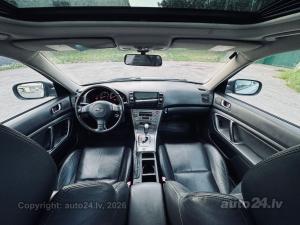 Grey Subaru Legacy 2006 in Tallinn, with an engine capacity of 3.00 L and mileage of 299 thousand km for 2690 €, photo 8 on AUTOMOTO.COM.LV