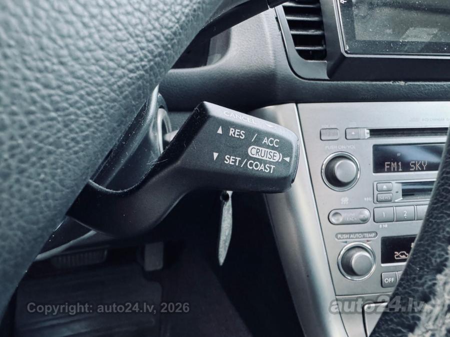 Grey Subaru Legacy 2006 in Tallinn, with an engine capacity of 3.00 L and mileage of 299 thousand km for 2690 €, photo 16 on AUTOMOTO.COM.LV