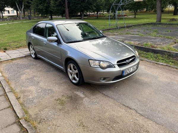 Grey Subaru Legacy 2006 in Zarasai, with an engine capacity of 2.00 L and mileage of 257 thousand km for 2250 €, photo 1 on AUTOMOTO.COM.LV