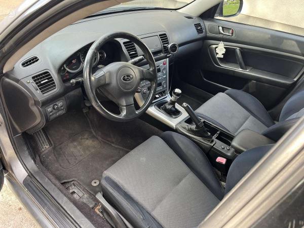Grey Subaru Legacy 2006 in Zarasai, with an engine capacity of 2.00 L and mileage of 257 thousand km for 2250 €, photo 5 on AUTOMOTO.COM.LV