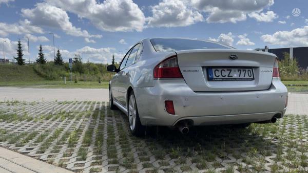 Grey Subaru Legacy 2006 in Vilnius, with an engine capacity of 1.99 L and mileage of 172 thousand km for 2100 €, photo 4 on AUTOMOTO.COM.LV