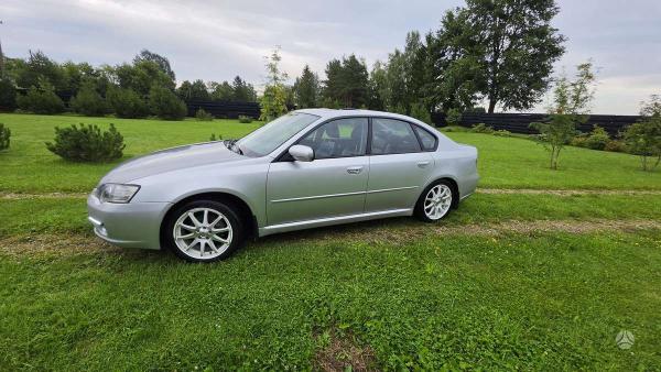 Grey Subaru Legacy 2006 in Mazeikiai, with an engine capacity of 1.99 L and mileage of 290 thousand km for 2300 €, photo 1 on AUTOMOTO.COM.LV