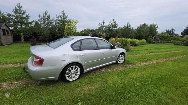Grey Subaru Legacy 2006 in Mazeikiai, with an engine capacity of 1.99 L and mileage of 290 thousand km for 2300 €, photo 2 on AUTOMOTO.COM.LV