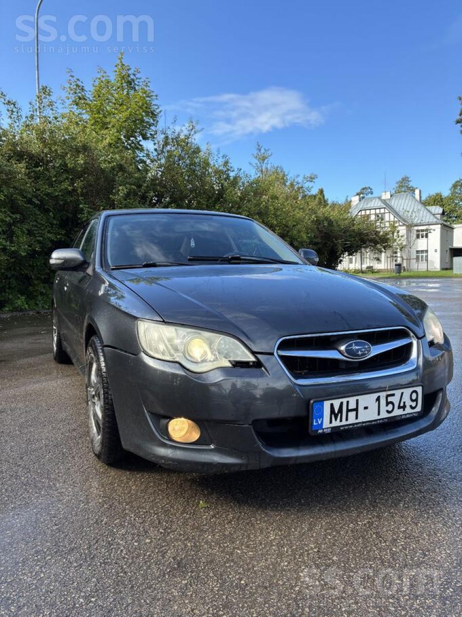 Pelēks Subaru Legacy 2006 Ogre, ar dzinēja tilpumu 2.00 L un nobraukumu 286 tūkst. km par 1500 €, foto 1 vietnē AUTOMOTO.COM.LV