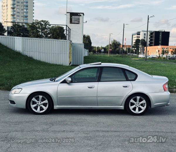 Pelēks Subaru Legacy 2006 Tallina, ar dzinēja tilpumu 3.00 L un nobraukumu 299 tūkst. km par 2390 €, foto 3 vietnē AUTOMOTO.COM.LV