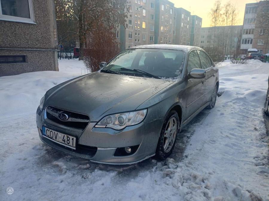 Grey Subaru Legacy 2007 in Kaunas, with an engine capacity of 1.99 L and mileage of 273 thousand km for 2250 €, photo 1 on AUTOMOTO.COM.LV